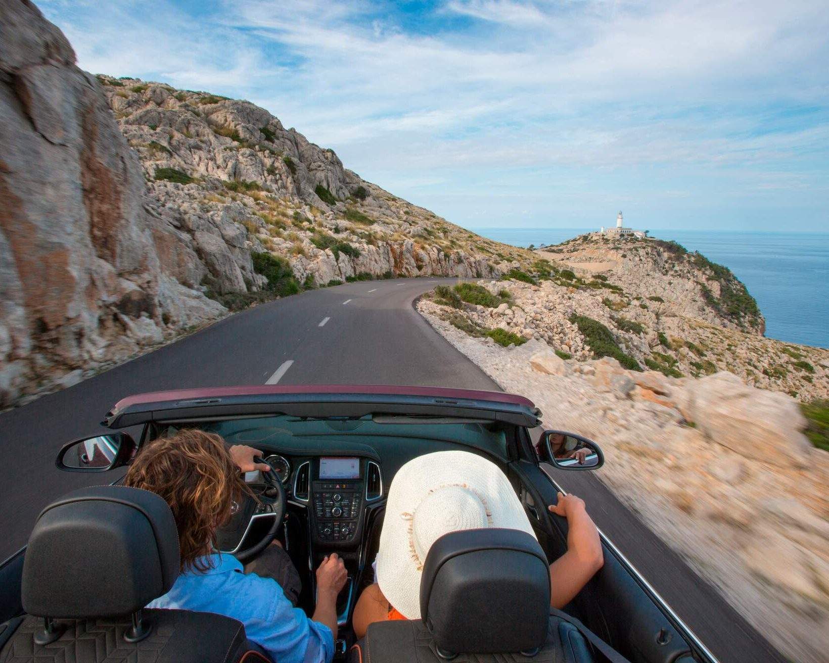 Driving in Spain: rules, regulations and travel tips | KAYAK Blog UK
