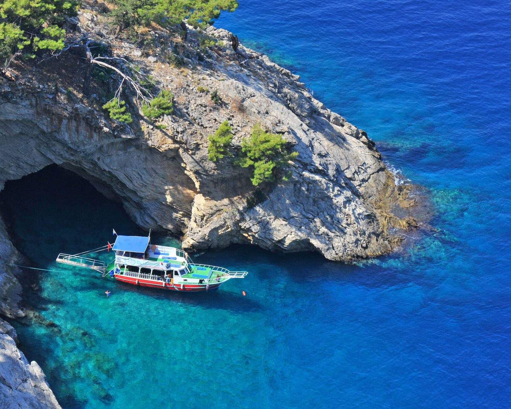 Explore the best places to visit in Turkey in the summer | KAYAK