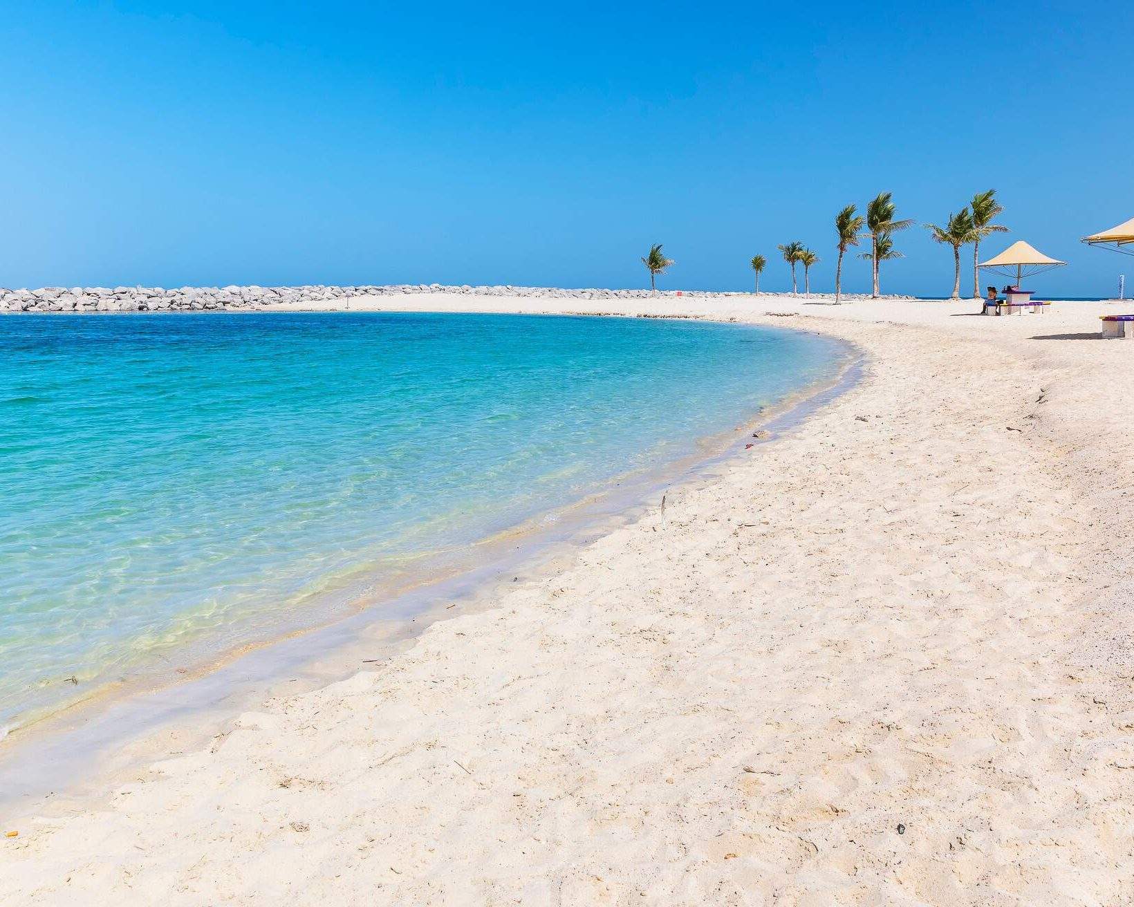 Soak in the sun at the best beaches in Dubai | KAYAK