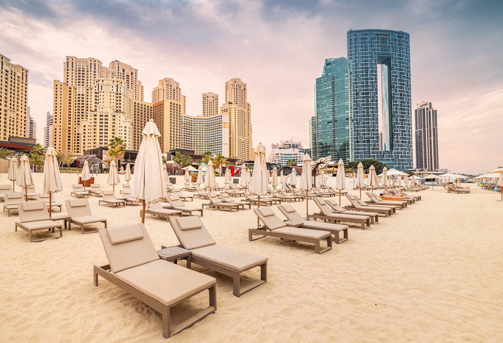 Soak in the sun at the best beaches in Dubai | KAYAK