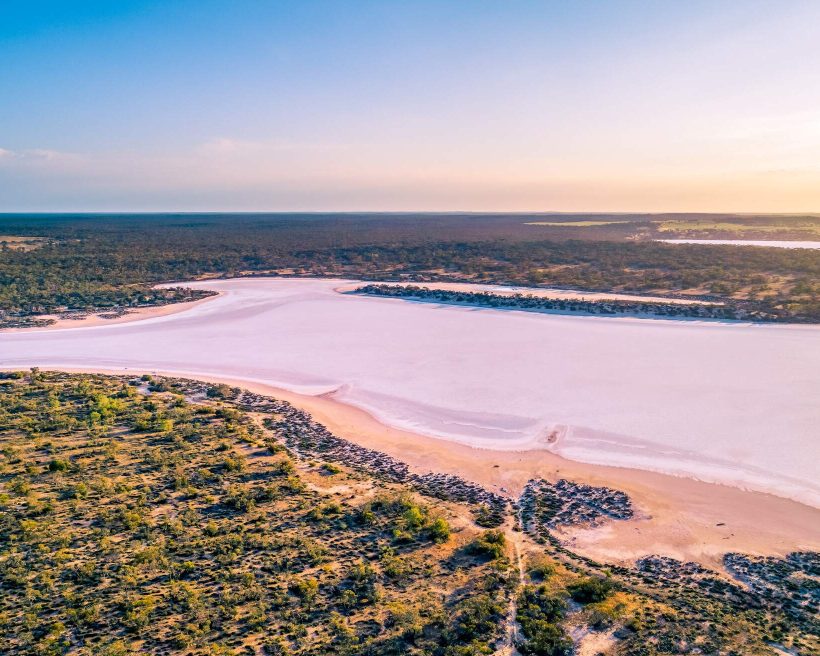 7 Pink Lakes in Australia that everyone must visit once | KAYAK