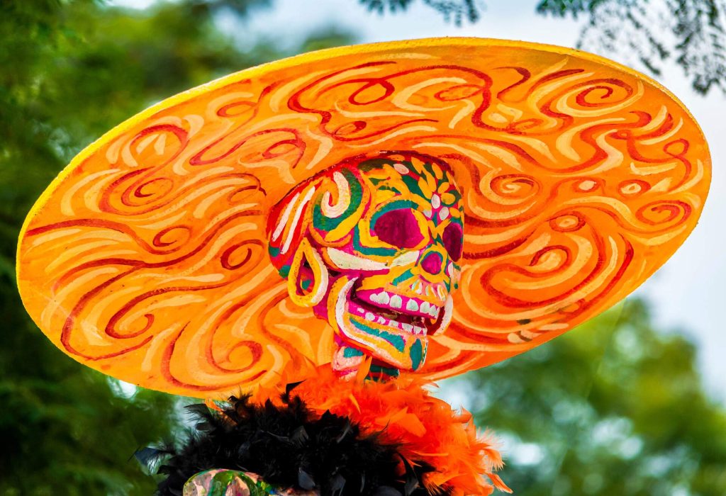 Explore different places where it is hot in October worldwide | KAYAK