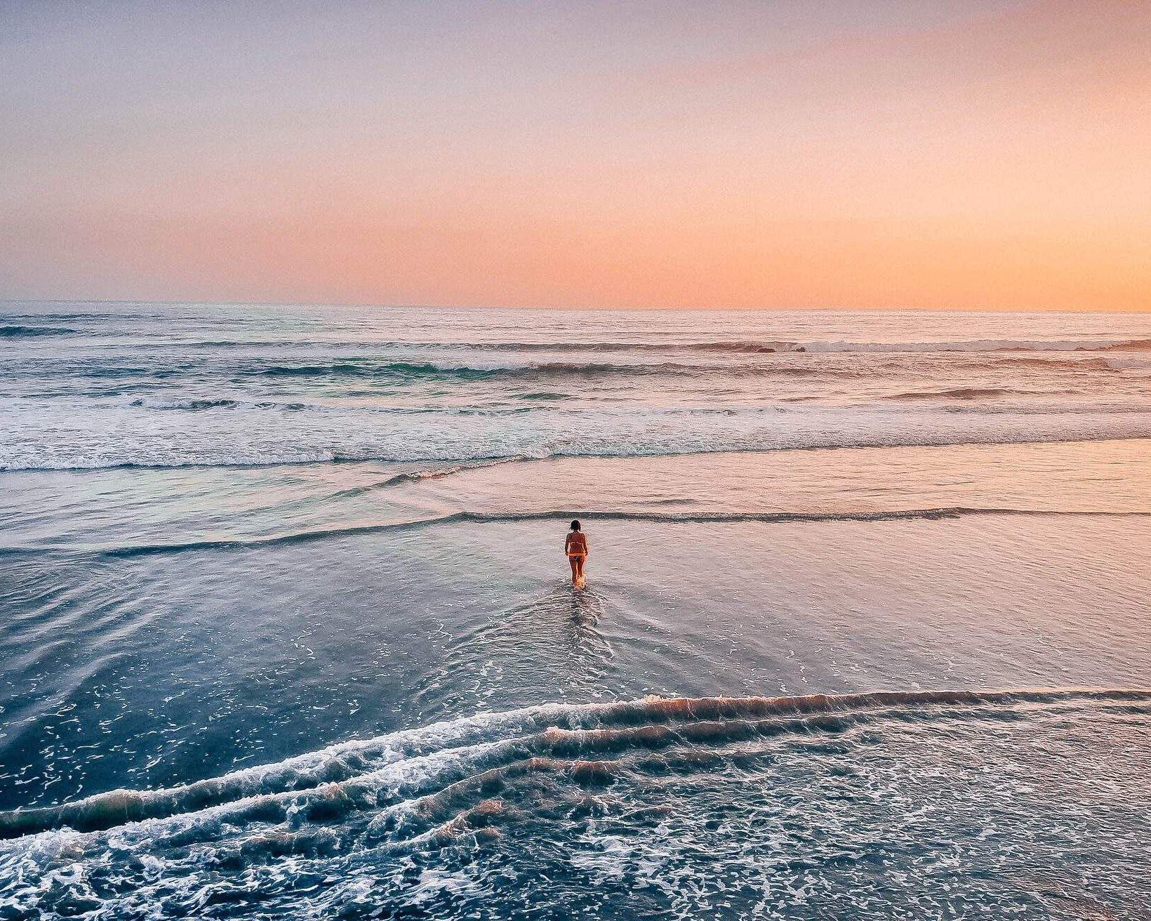 Where is hot in December? 10 destinations for winter sun | KAYAK