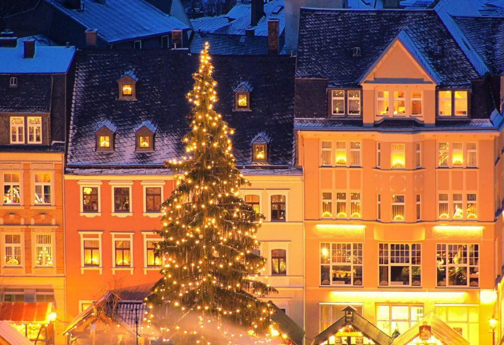 Explore the best Christmas markets in Germany | KAYAK