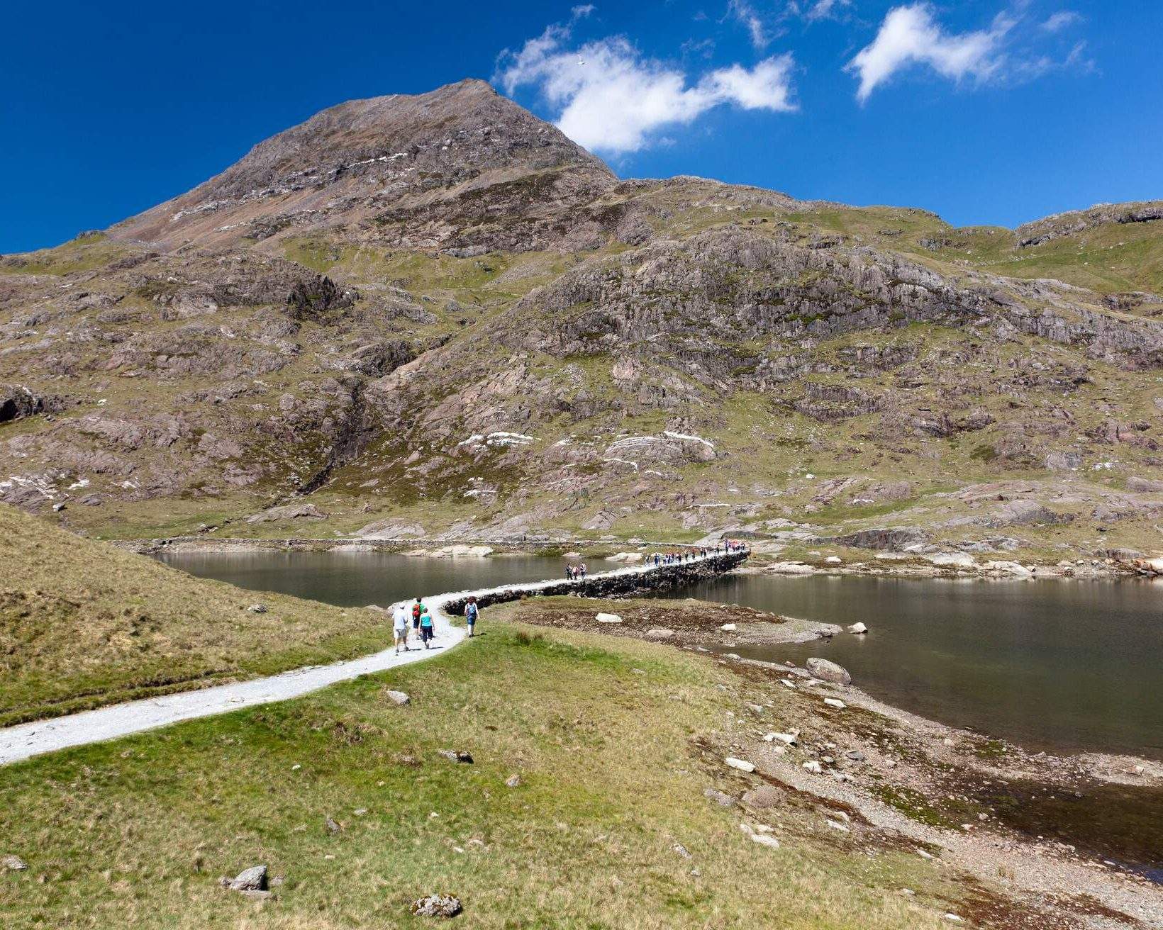 9 Natural Attractions in the UK for Hikers and Wildlife Lovers | KAYAK