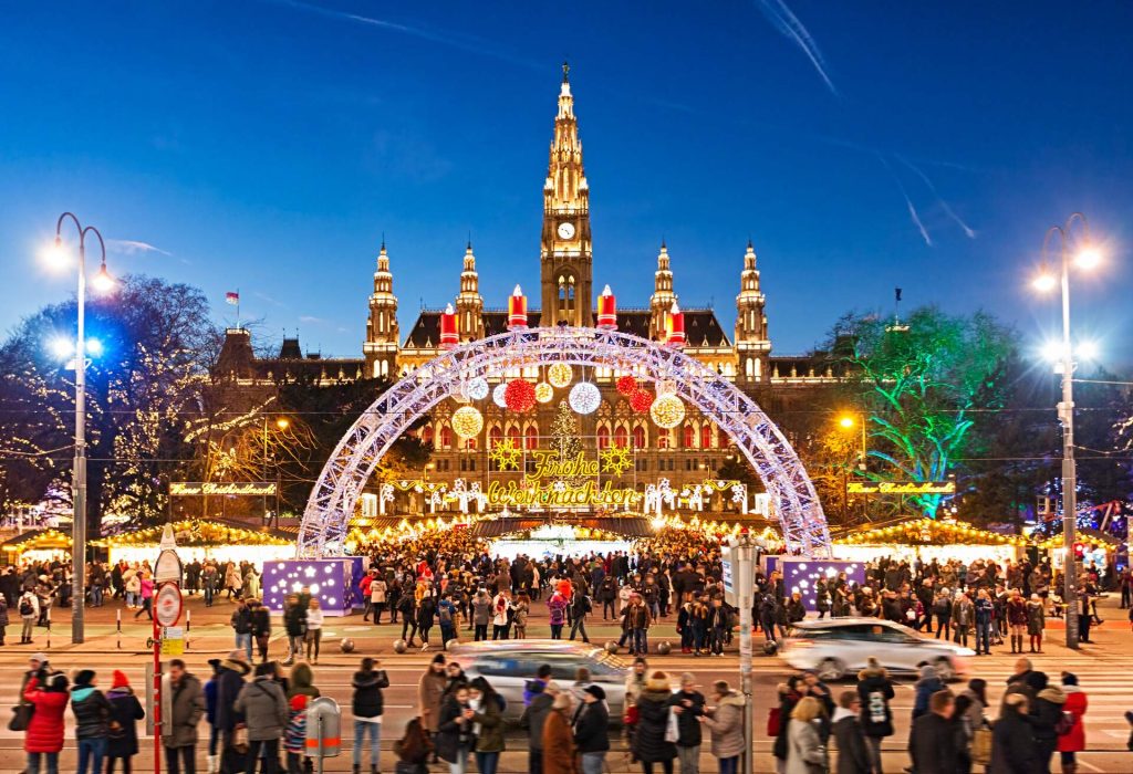 15 Christmas holiday destinations to feel truly festive | KAYAK