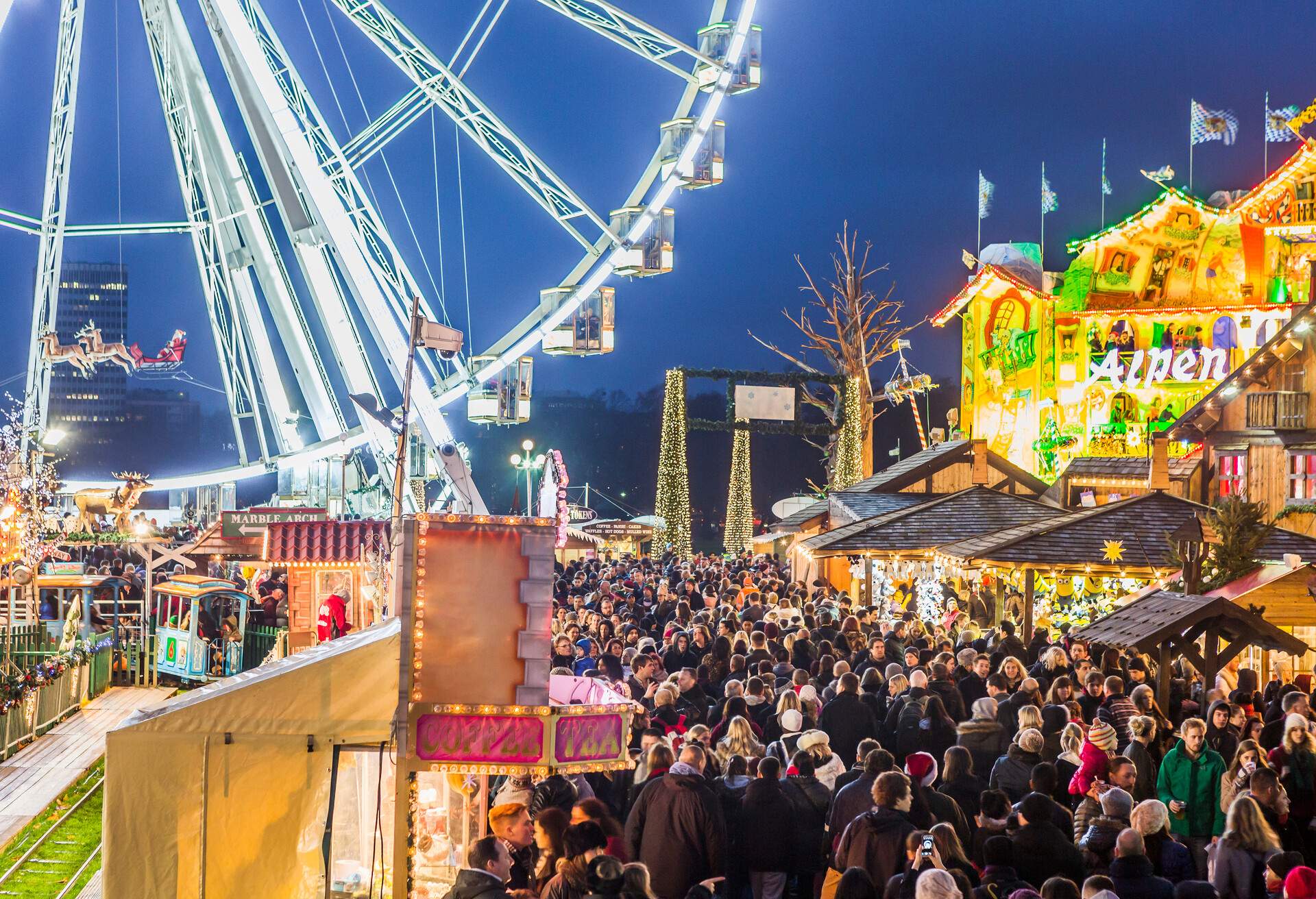 15 Christmas holiday destinations to feel truly festive | KAYAK