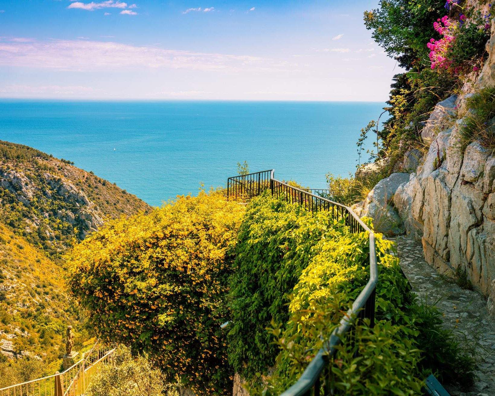 Enjoy a selection of beautiful walks when hiking in France | KAYAK