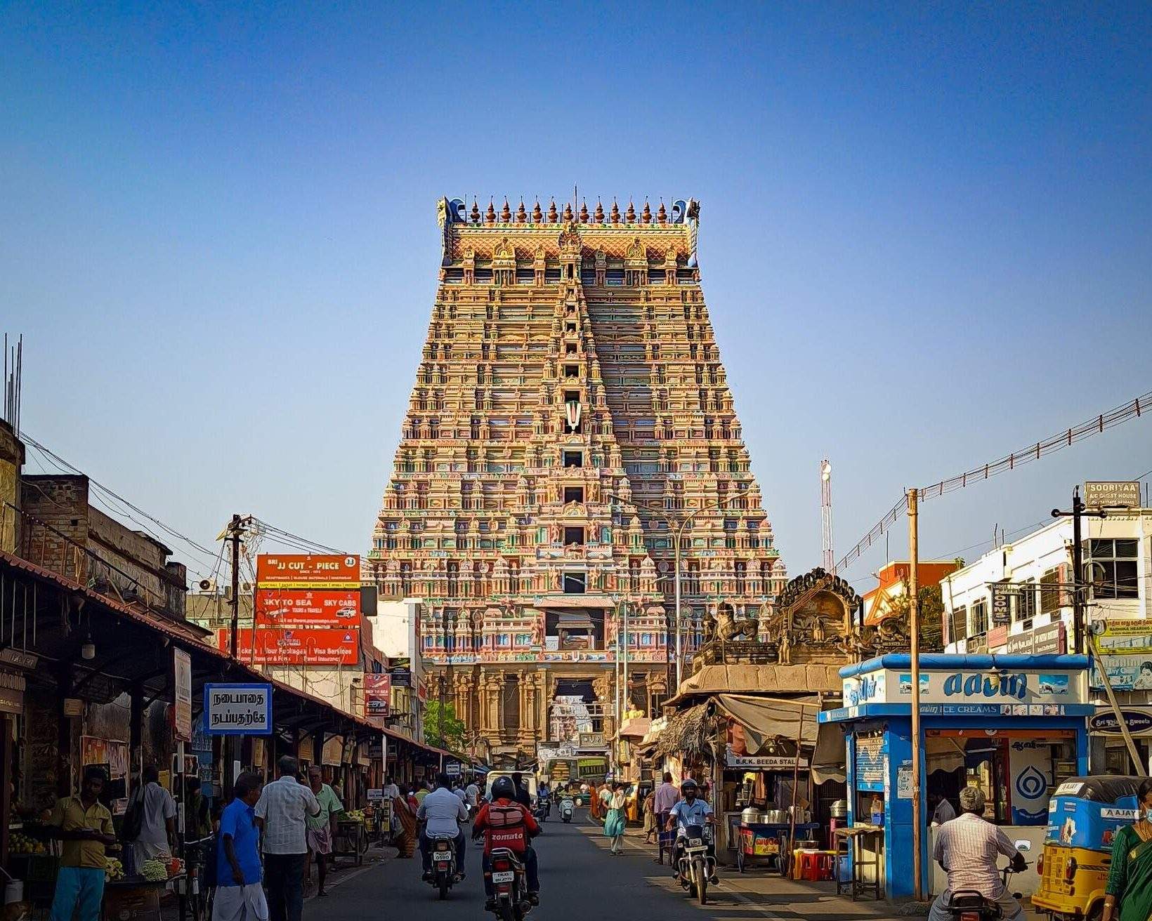 Take a tour of the most majestic temples in India | KAYAK