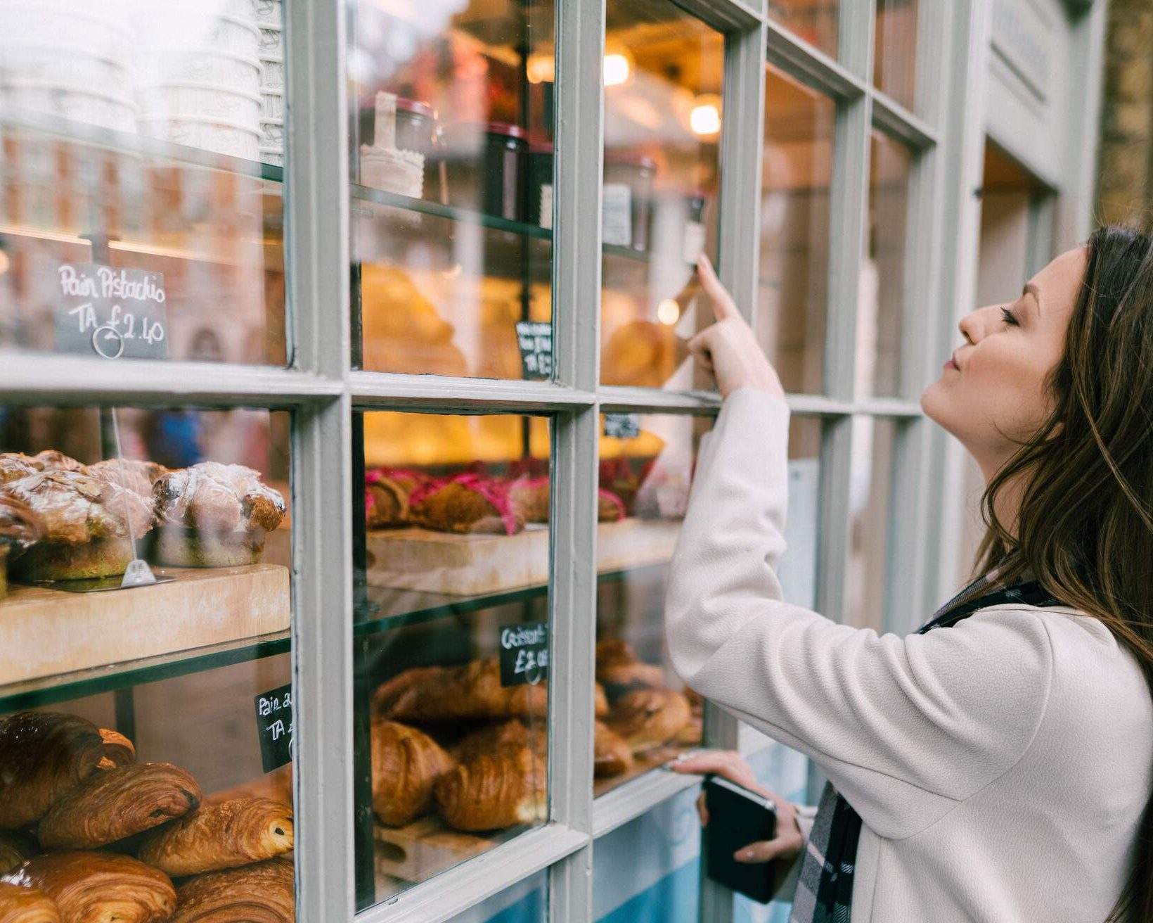Enjoy our great guide on food markets in Paris | KAYAK