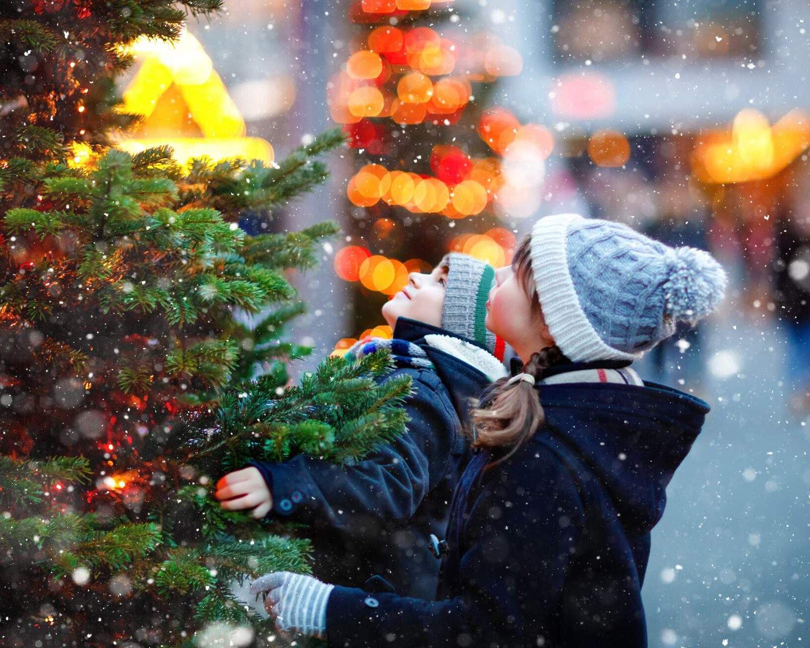 15 Christmas holiday destinations to feel truly festive | KAYAK