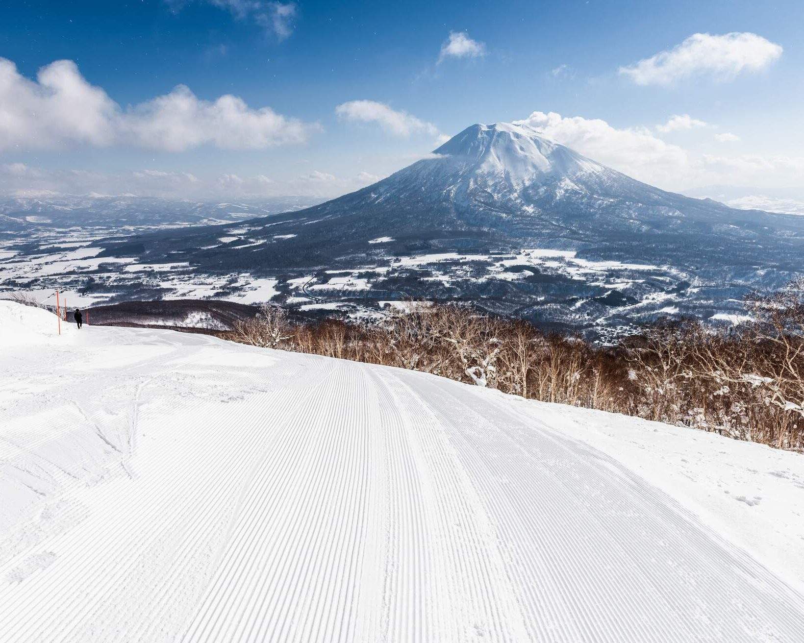 Explore our guide to skiing in Japan: Top resorts and more | KAYAK