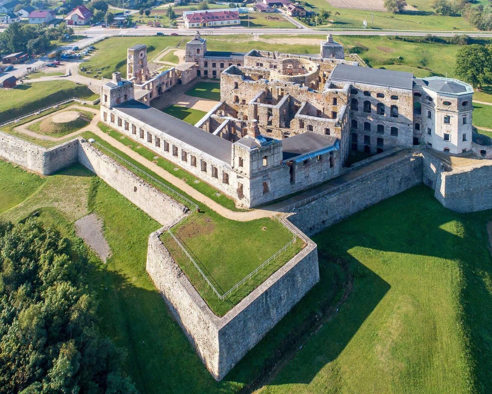 Get a glimpse into the past at the best castles in Poland | KAYAK
