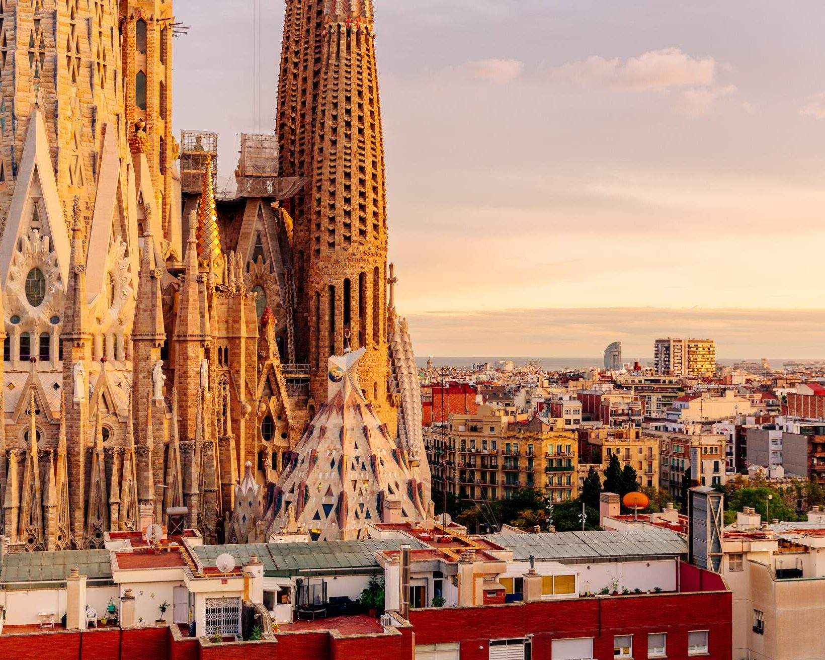 Digging into the intriguingly famous buildings in Barcelona | KAYAK