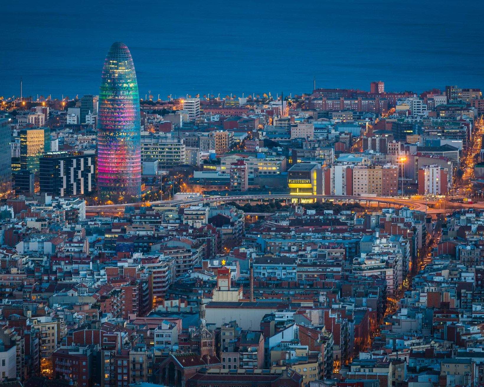 Digging into the intriguingly famous buildings in Barcelona | KAYAK