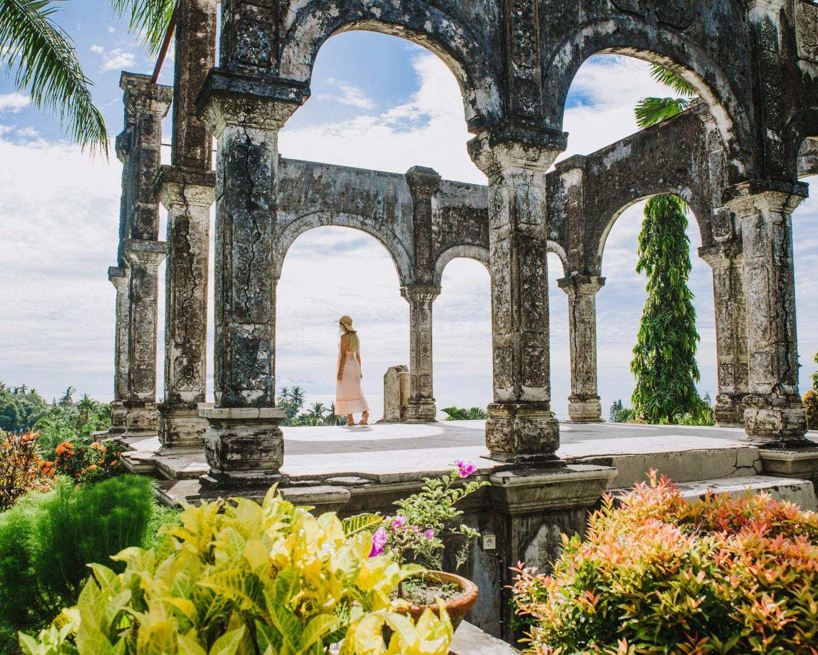 Where is hot in March? 10 countries to visit in 2025 | KAYAK