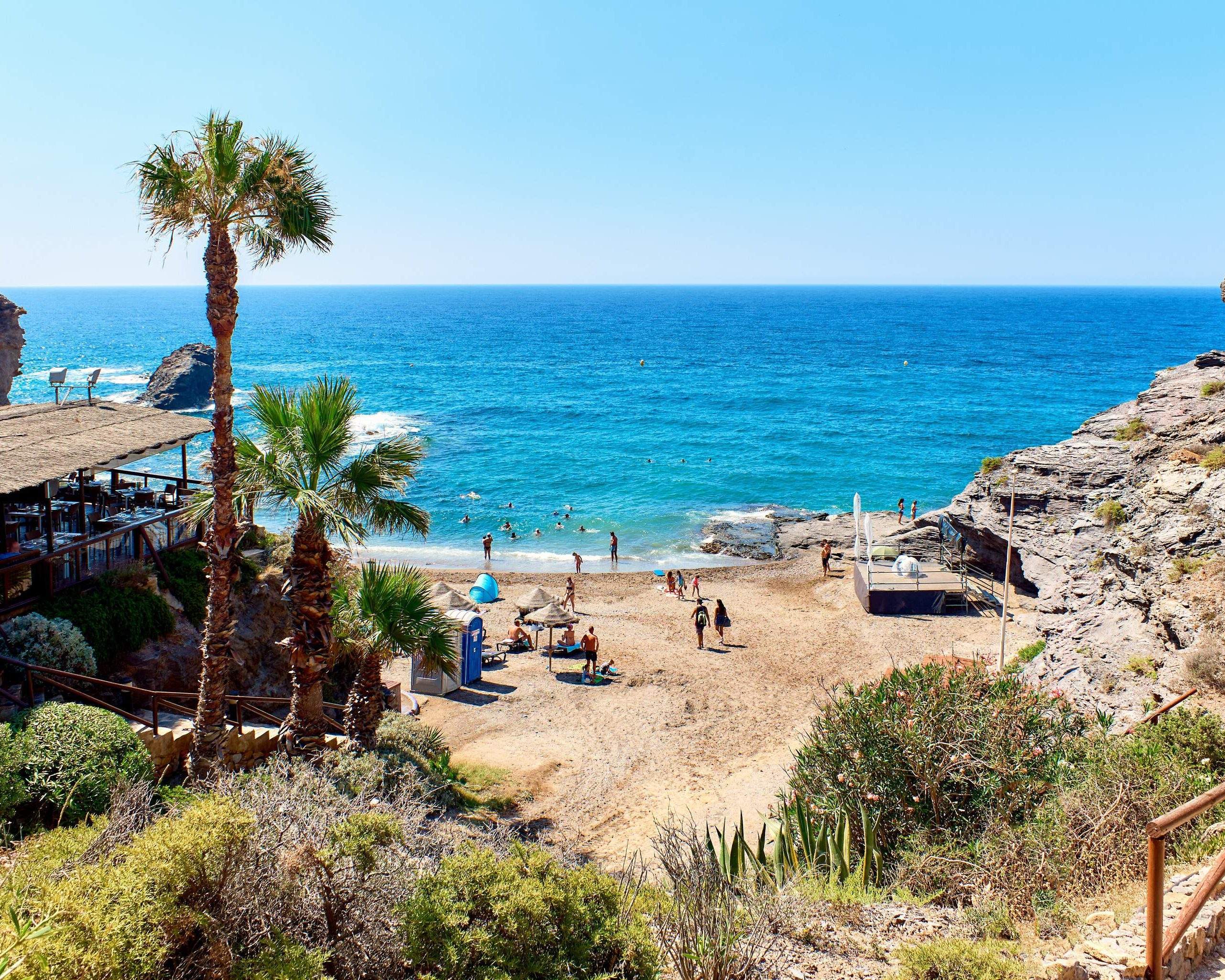 Where is hot in March 2024? 10 countries to visit for sun | KAYAK