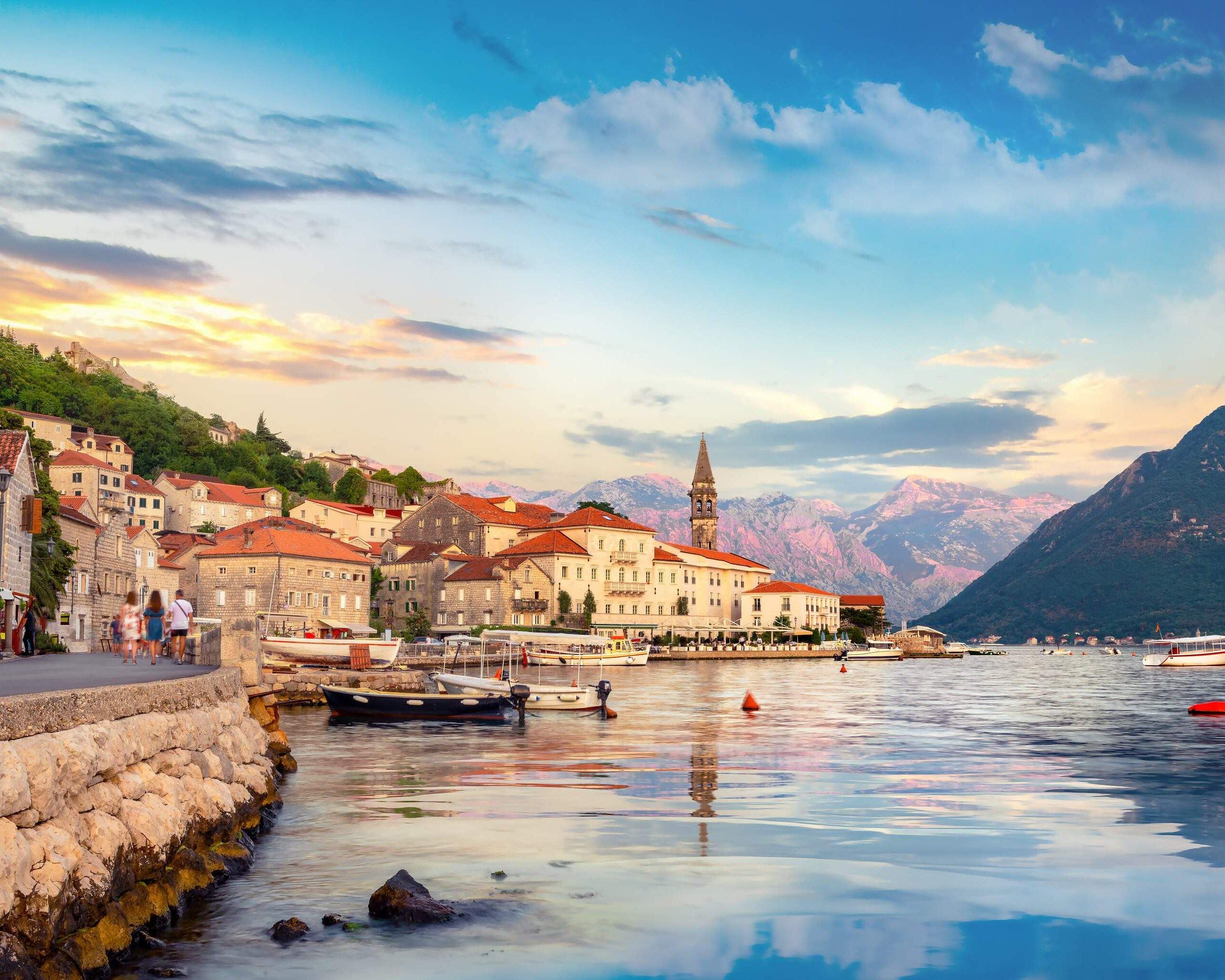 Where is hot in April 2024: the 10 best destinations | KAYAK