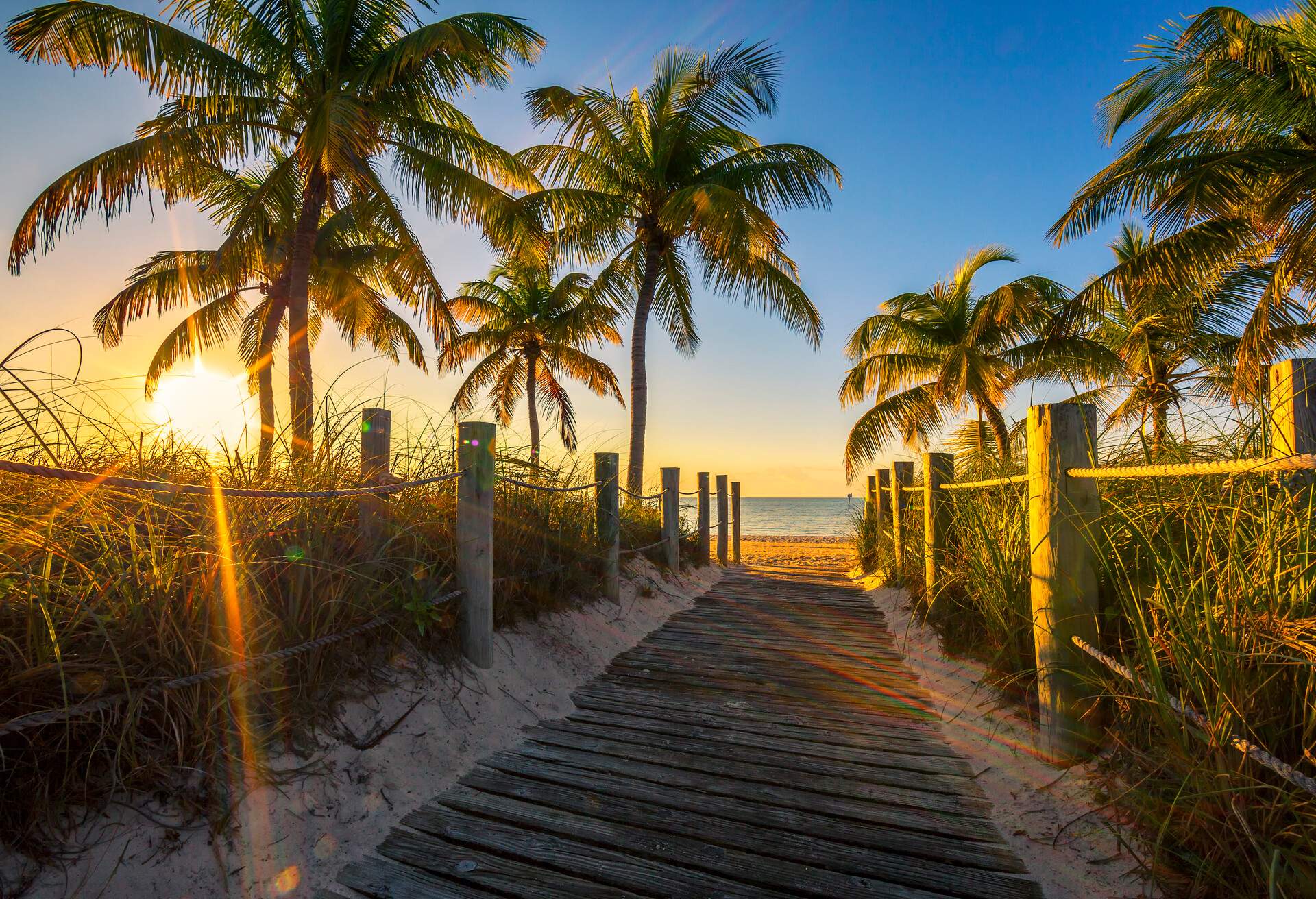 Where is hot in April 2024: the 10 best destinations | KAYAK