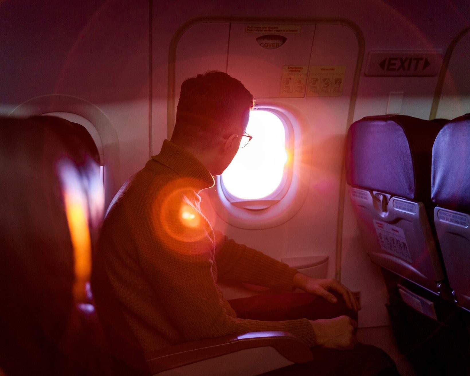 Your guide to what a red-eye flight really is | KAYAK