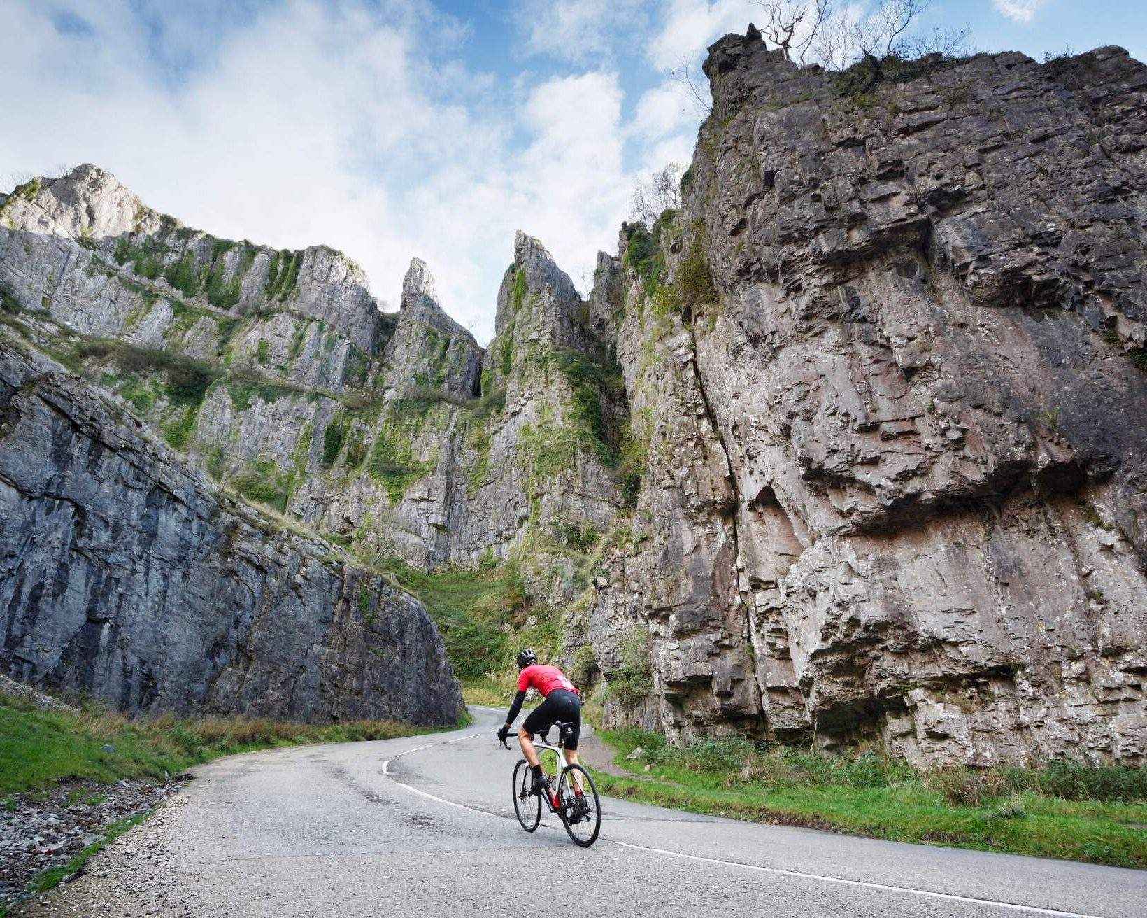 Come along on exciting day trips from Bristol | KAYAK