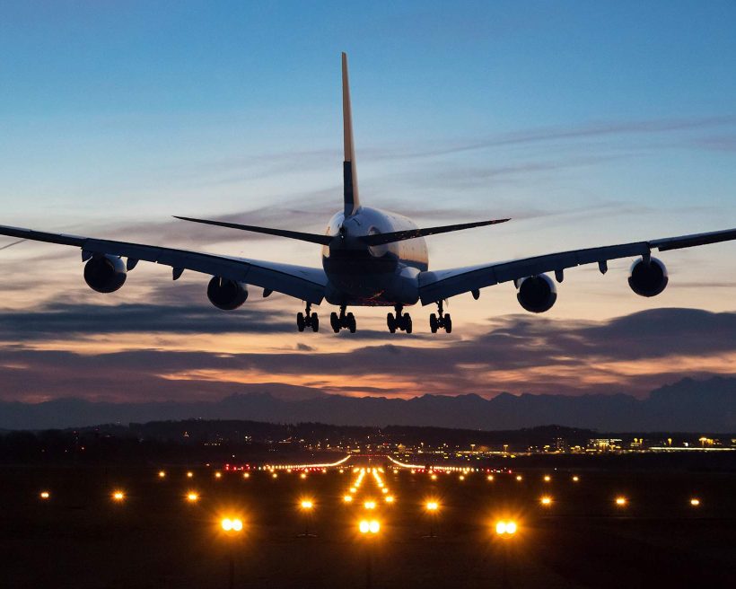 Your guide to what a red-eye flight really is | KAYAK