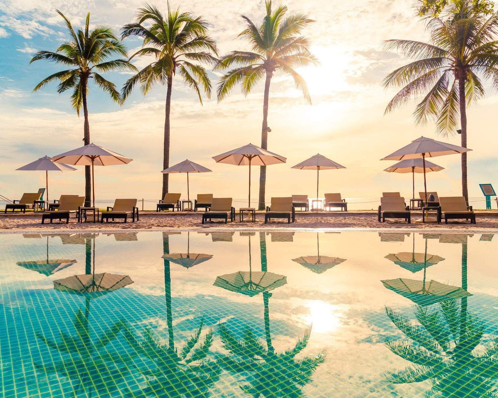 What is a resort fee – find out here | KAYAK