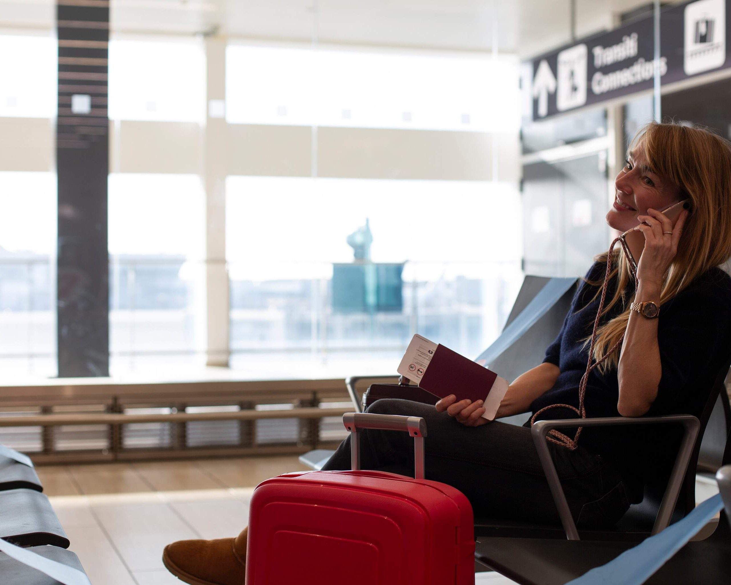 Norwegian Air hand luggage guide: fly with confidence | KAYAK