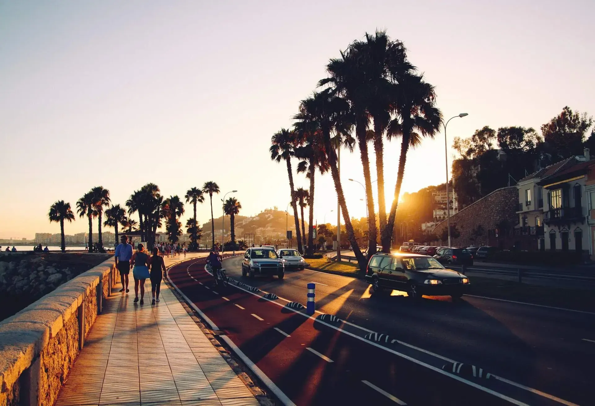 Driving in Spain: rules, regulations and rental car tips | KAYAK Blog UK