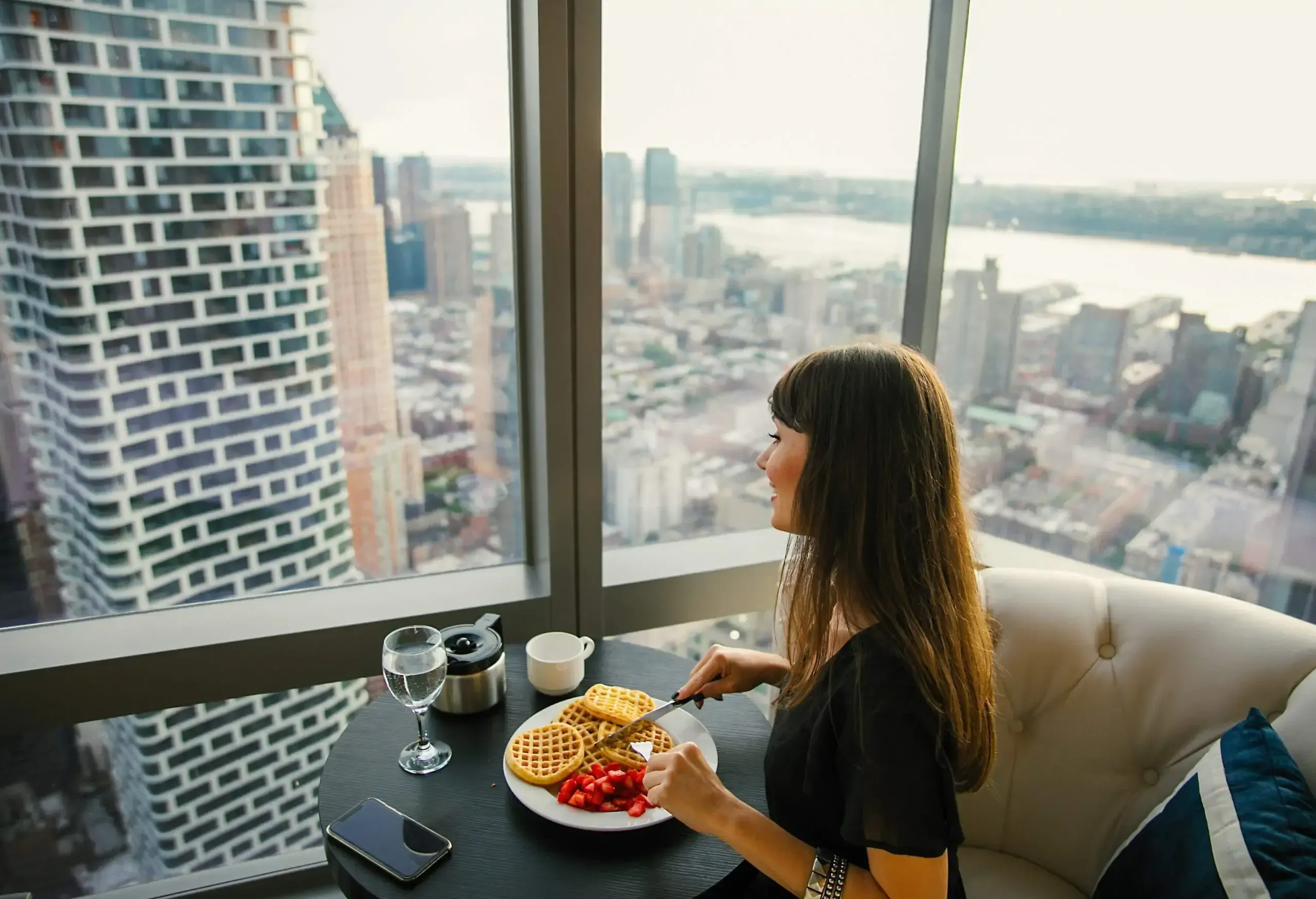 Hotel booking guide: what does half board mean? | KAYAK