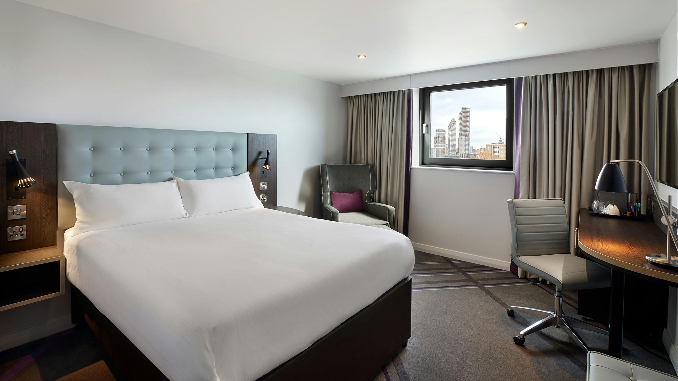 Premier Inn Worcester City Centre £53. Worcester Hotel Deals & Reviews ...