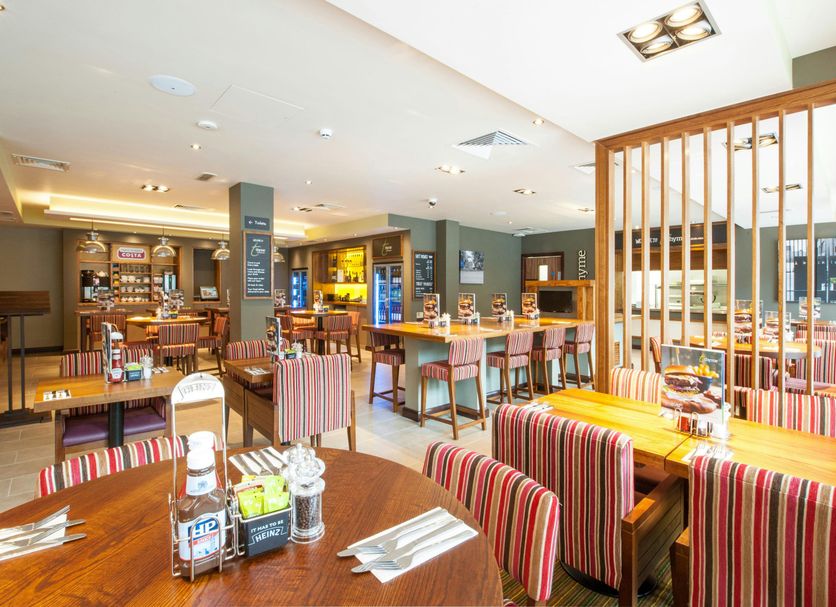 Premier Inn London Hackney £89. London Hotel Deals & Reviews - KAYAK