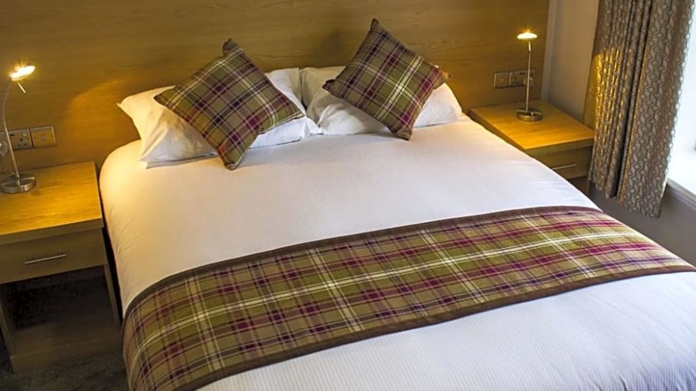 King Alfred Hotel £69. Barrow-in-Furness Hotel Deals & Reviews - KAYAK