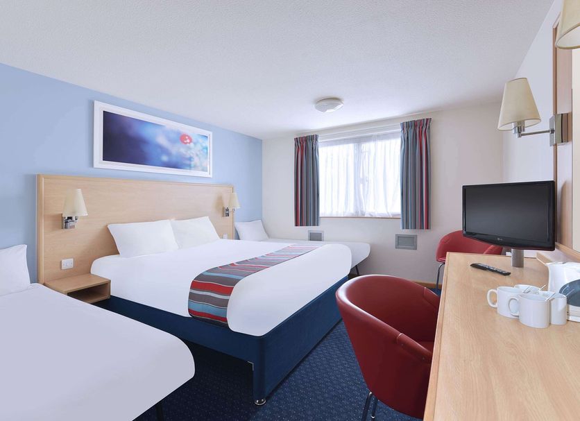 Travelodge Llanelli Cross Hands £30. Llanelli Hotel Deals & Reviews - KAYAK