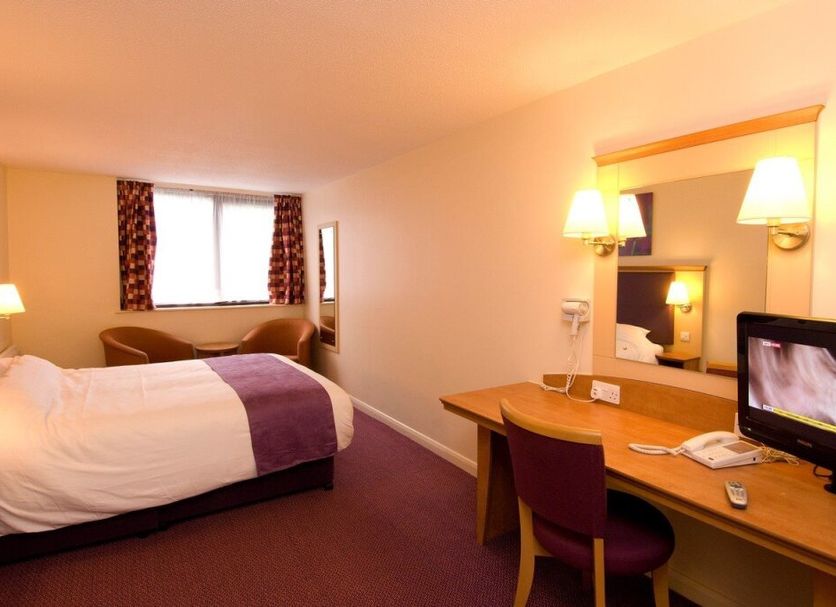 Zip By Premier Inn Cardiff £28. Cardiff Hotel Deals & Reviews - KAYAK