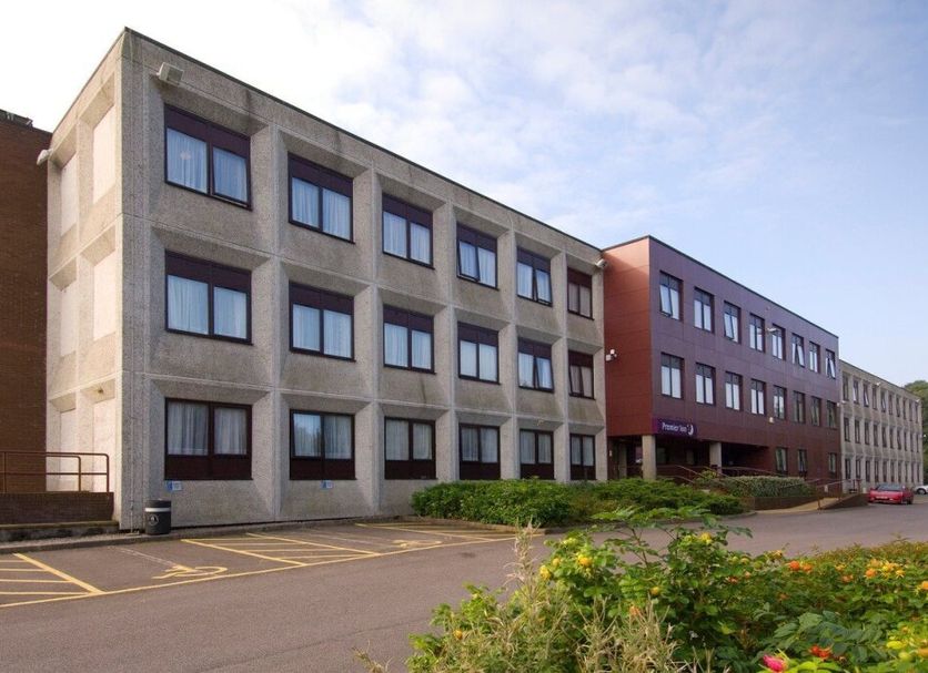 Zip By Premier Inn Cardiff £28. Cardiff Hotel Deals & Reviews - KAYAK