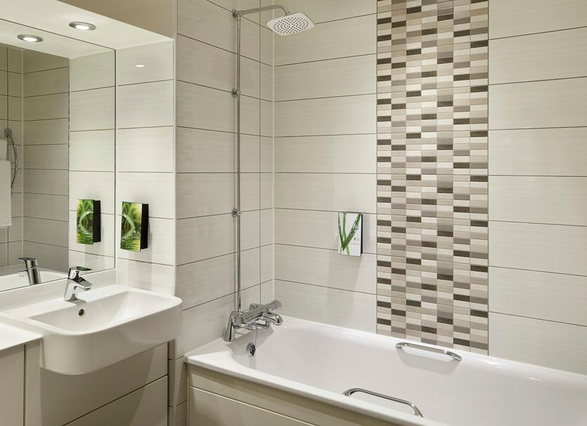 Premier Inn Bristol Filton £46. Bristol Hotel Deals & Reviews - KAYAK