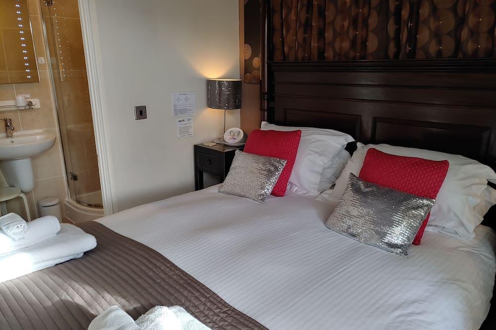 B&b in bath with parking store