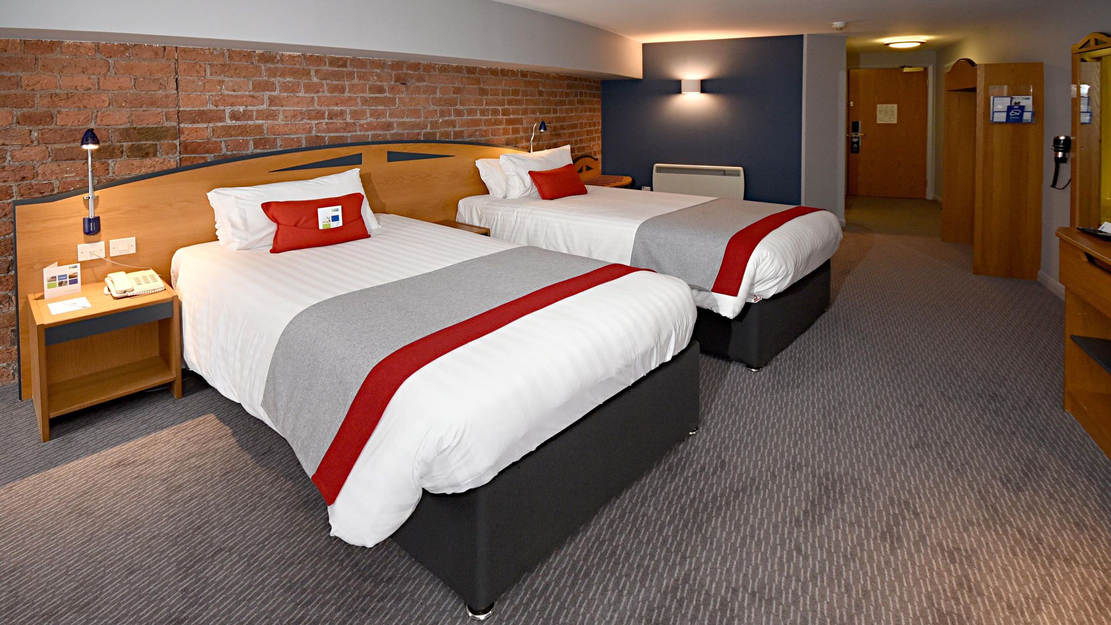 Holiday Inn Express Liverpool - Royal Albert Dock By IHG £55. Liverpool ...