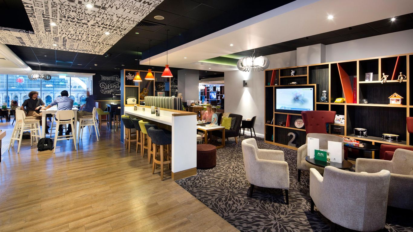 Holiday Inn Liverpool - City Centre £71. Liverpool Hotel Deals ...