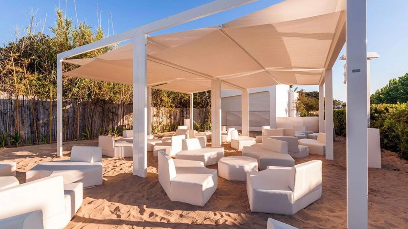 Ajsel Hotel £17. Durrës Hotel Deals & Reviews - KAYAK