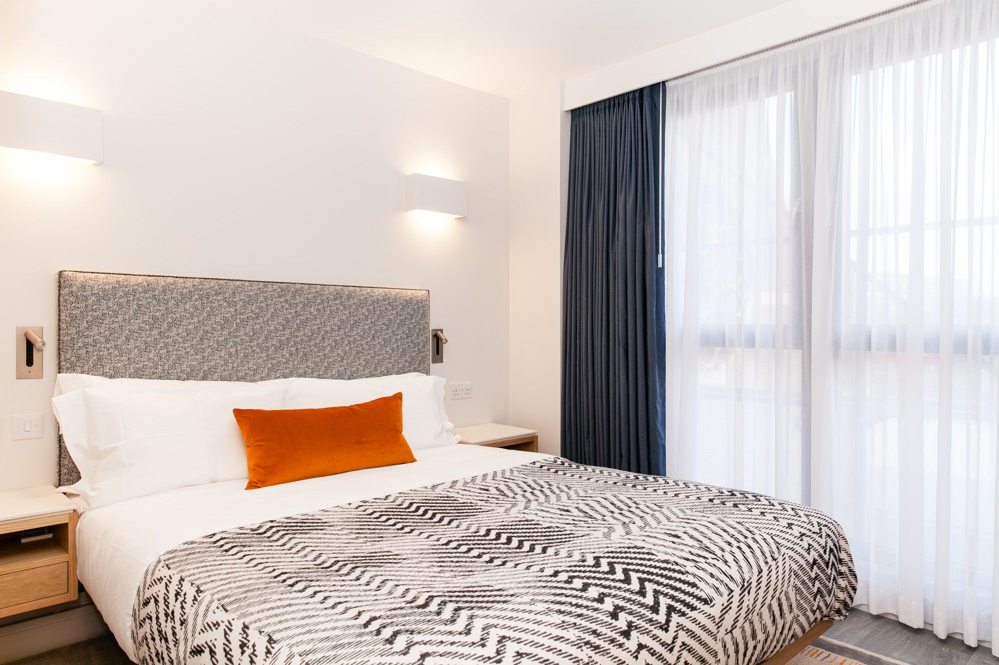 Rockwell East-Tower Bridge from £96. London Hotel Deals & Reviews - KAYAK