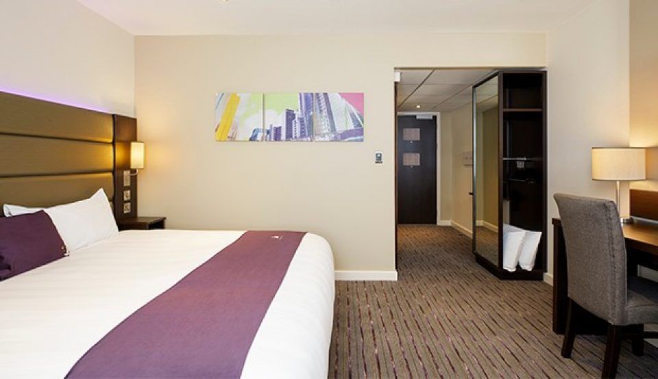 Premier Inn Romford Central from £69. Romford Hotel Deals & Reviews - KAYAK